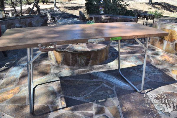 Distressed Metal Table | Country Design Style
